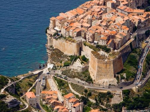 Photos - Bonifacio and its white cliffs - Tourism & Holiday Guide